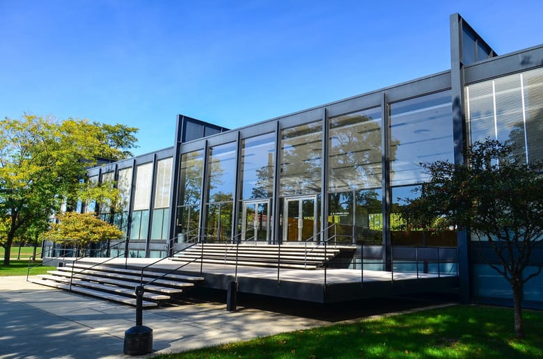 S.R. Crown Hall | Chicago Architecture Center